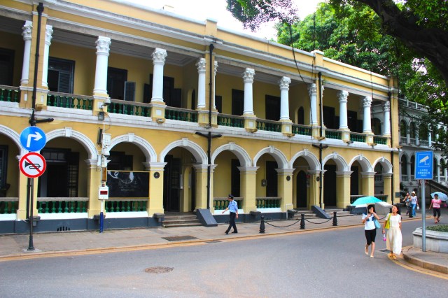 Shameen Island – the British and French Concessions in Canton | Dream ...